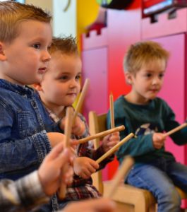 Instrumenten maken het muzikale plezier in de klas compleet - 123ZING